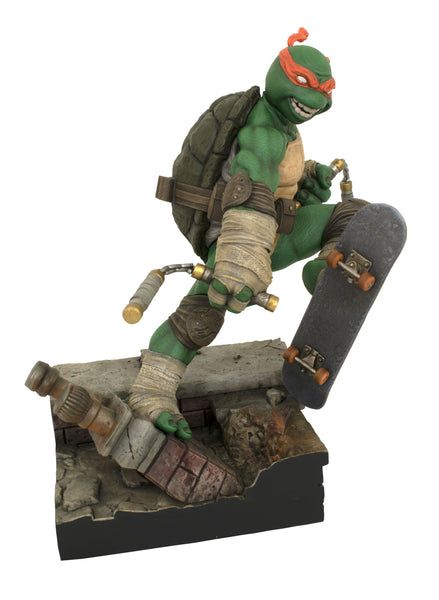 Diamond Select - Teenage Mutant Ninja Turtles - Michelangelo Deluxe PV ...