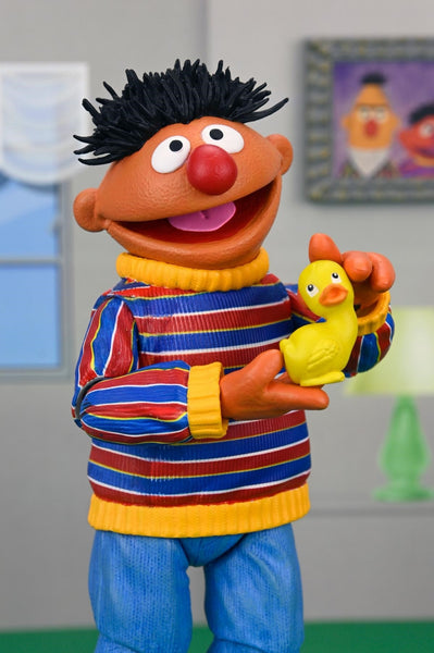NECA Sesame Street - Ultimate Ernie Action Figure (08612) – Toynado